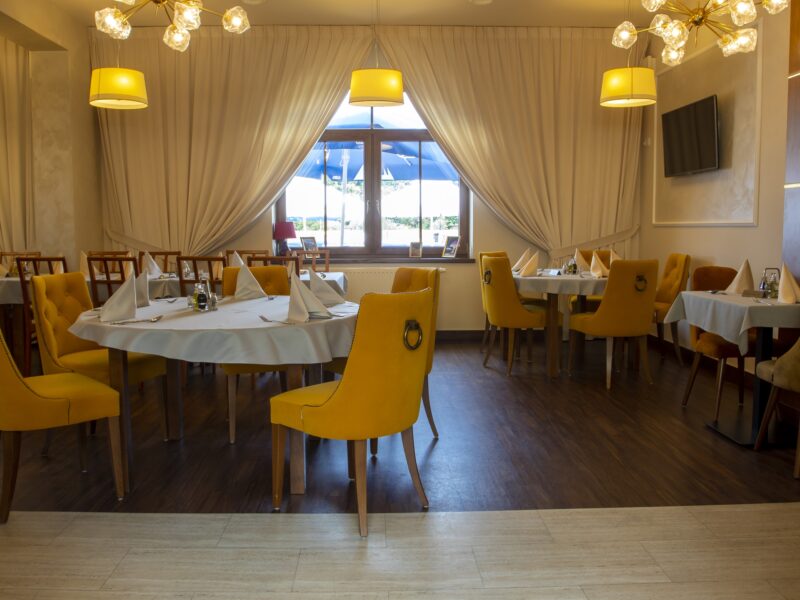 Restauracja – Centrum Rekreacji i Sportu Zapopradzie